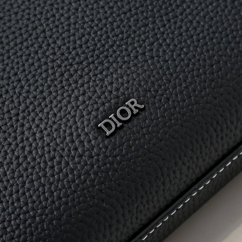 Accurate model Christian Dior Clutch Bags