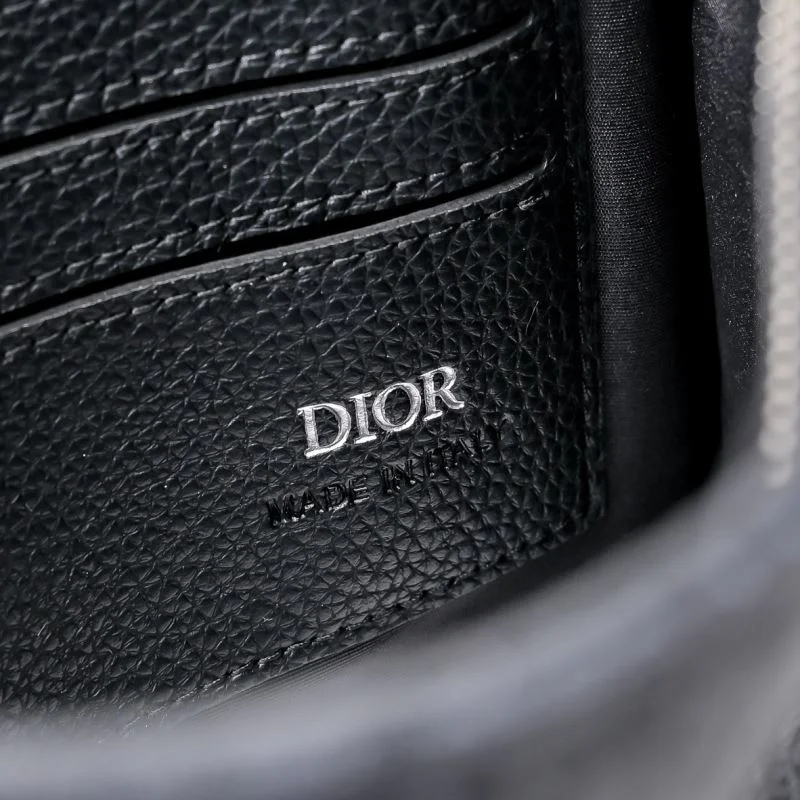 Accurate model Christian Dior Clutch Bags