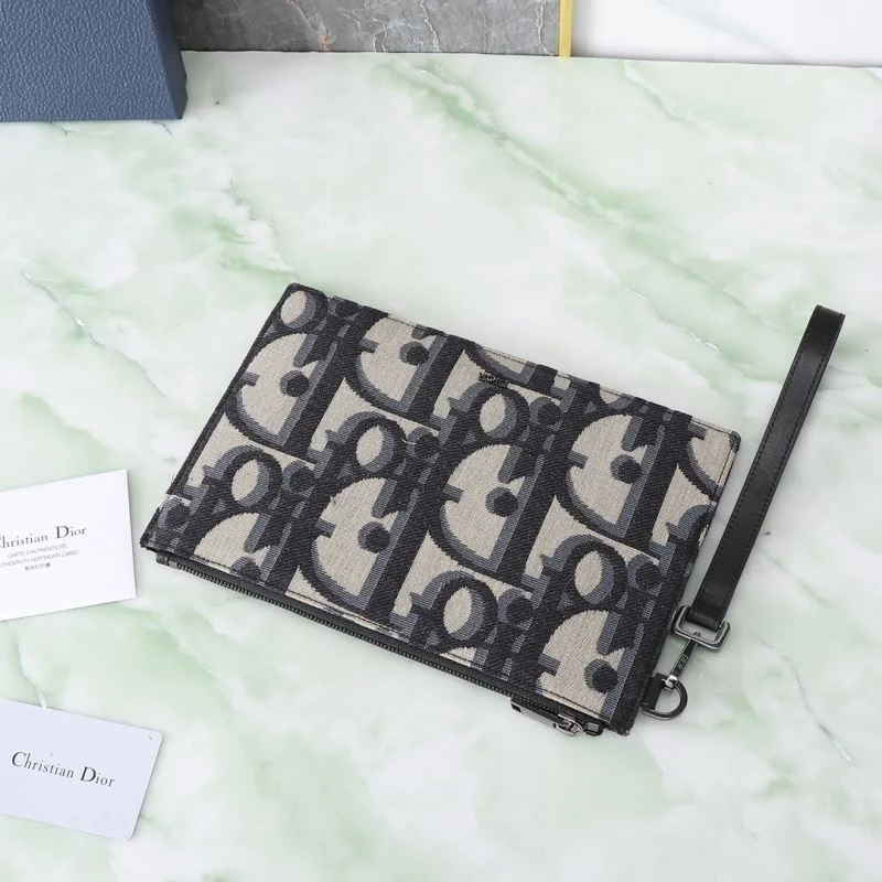 Inexpensive Christian Dior Clutch Bags