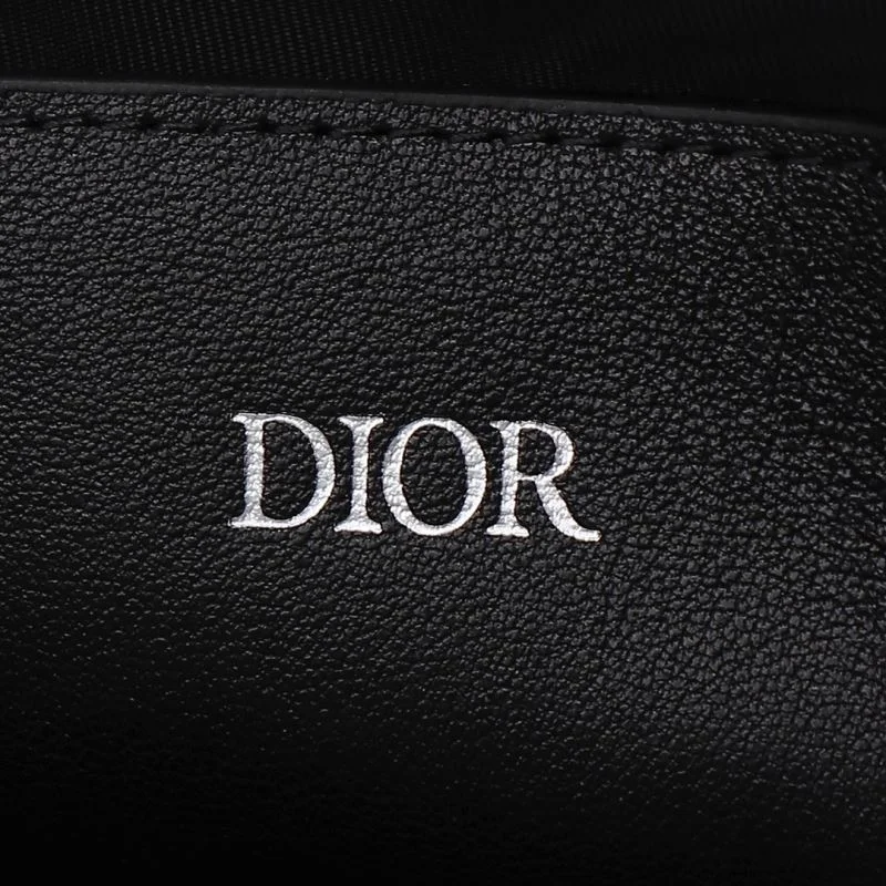 Inexpensive Christian Dior Clutch Bags