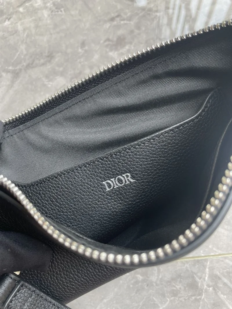 Inexpensive Christian Dior Clutch Bags