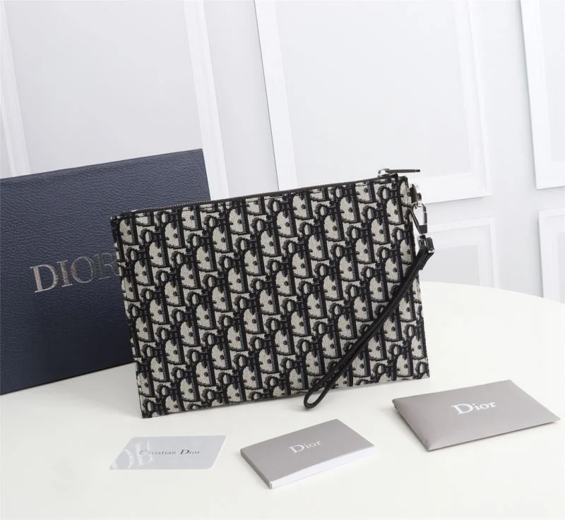 Economical Christian Dior Clutch Bags