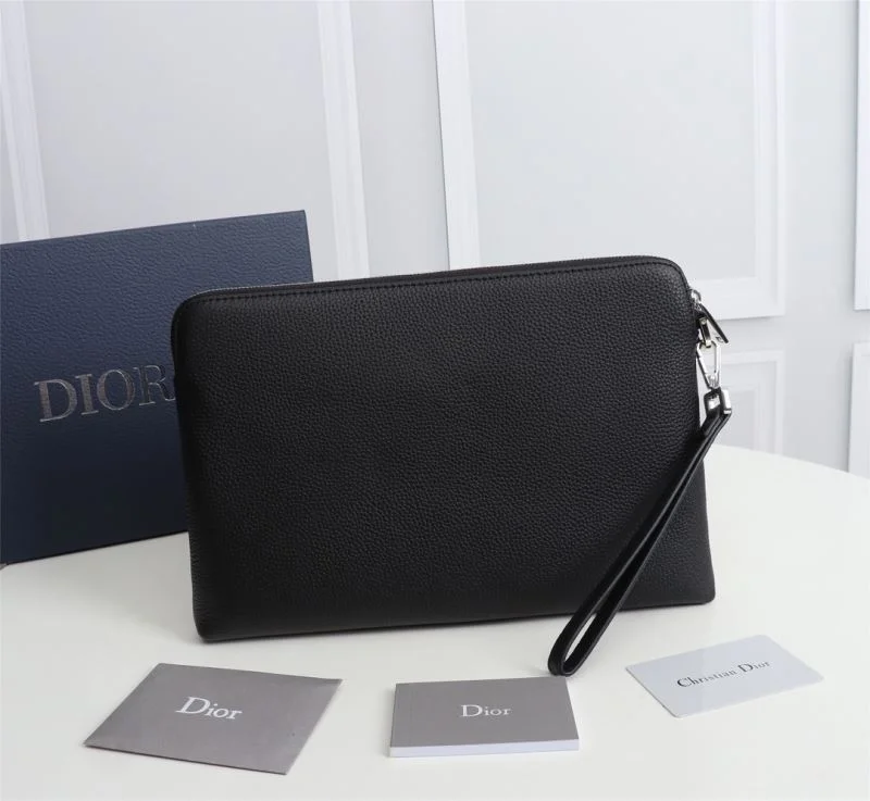 Accurate model Christian Dior Clutch Bags