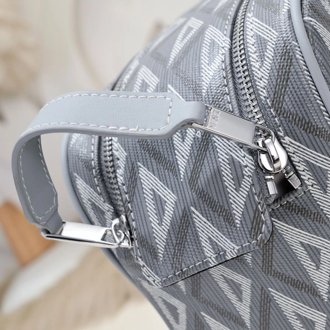 Inexpensive Christian Dior Cosmetic Bags