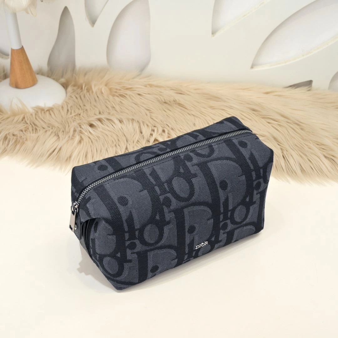 Accurate model Christian Dior Cosmetic Bags