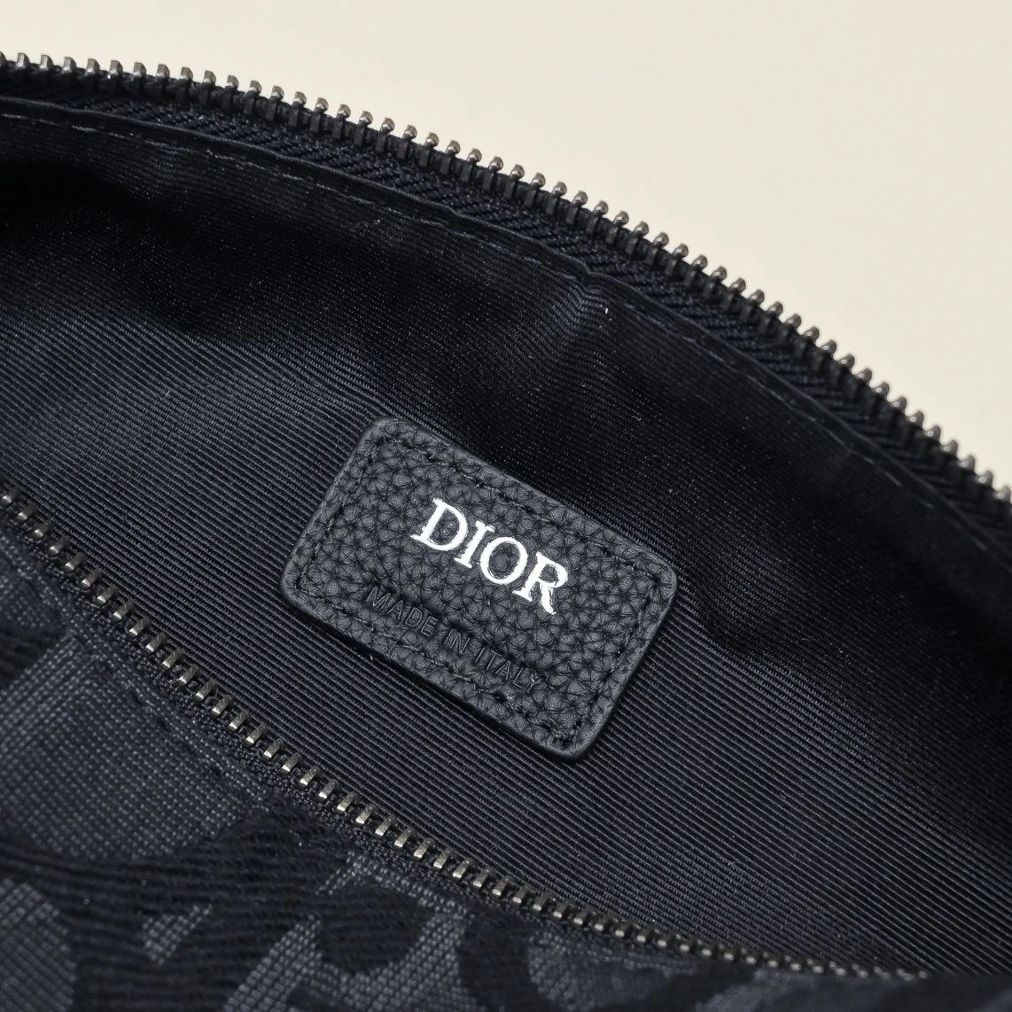 Accurate model Christian Dior Cosmetic Bags