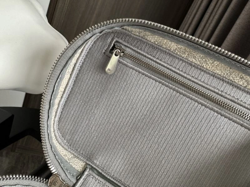 Low-cost Christian Dior Cosmetic Bags