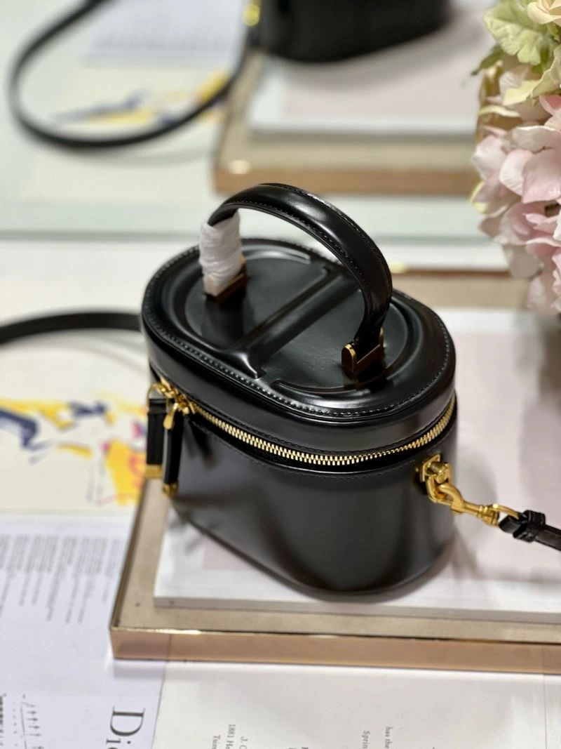 Low-cost Christian Dior Cosmetic Bags