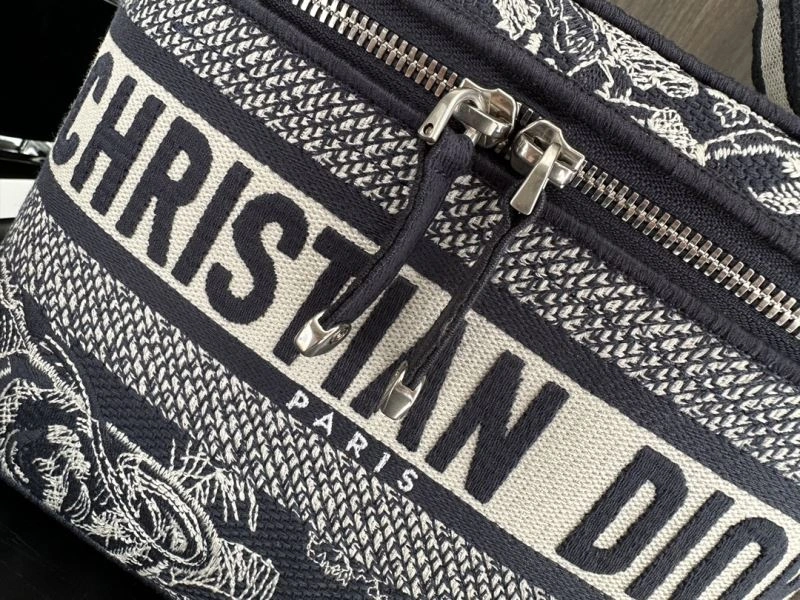 Top match Christian Dior Cosmetic Bags