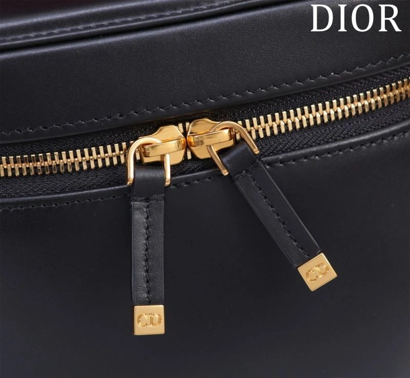 Reasonably priced Christian Dior Cosmetic Bags