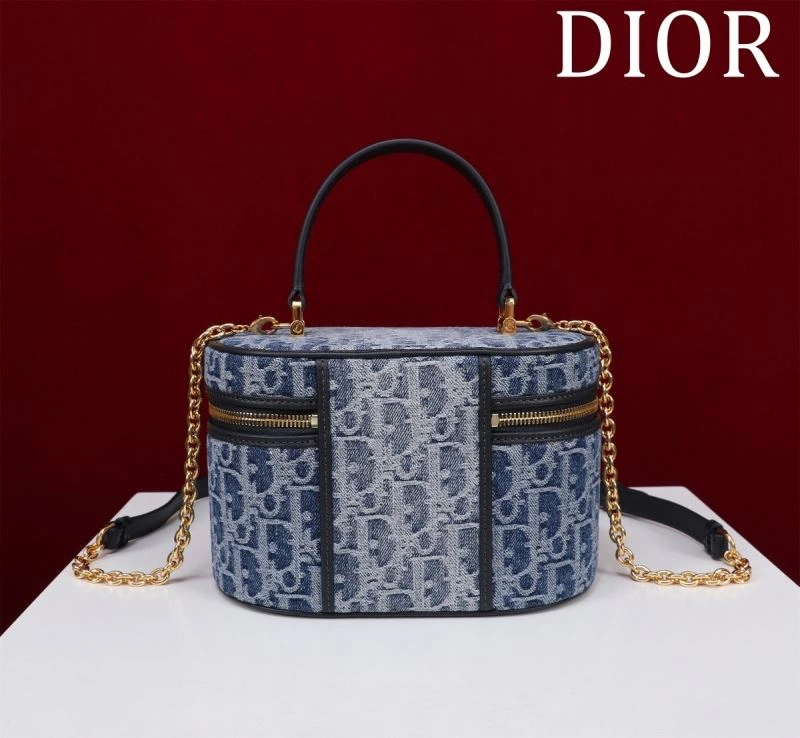 Accurate model Christian Dior Cosmetic Bags