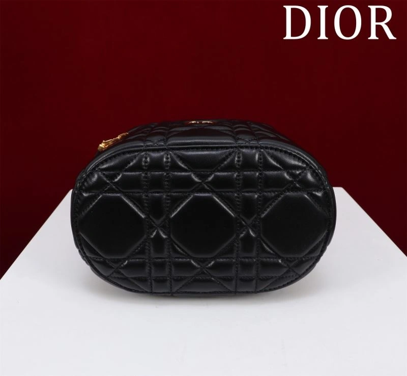 Top match Christian Dior Cosmetic Bags