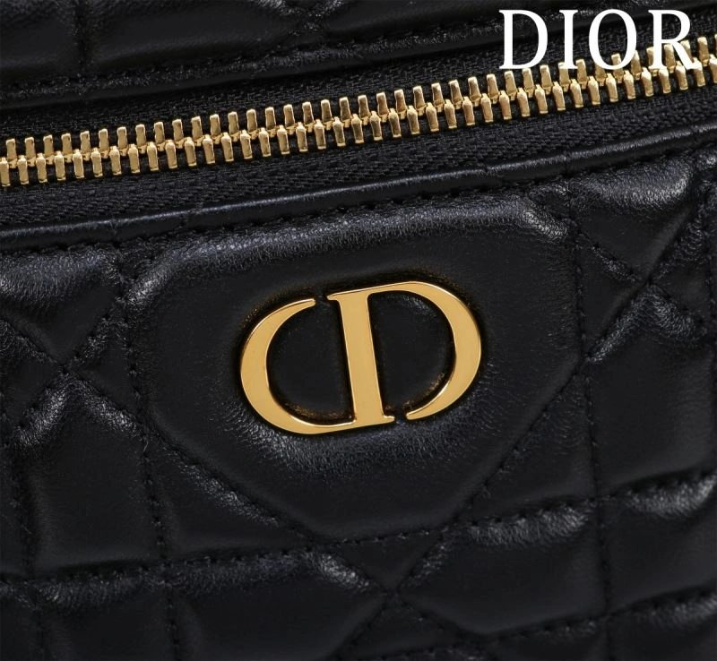 Top match Christian Dior Cosmetic Bags