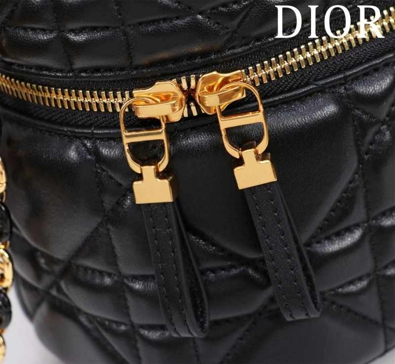 Top match Christian Dior Cosmetic Bags