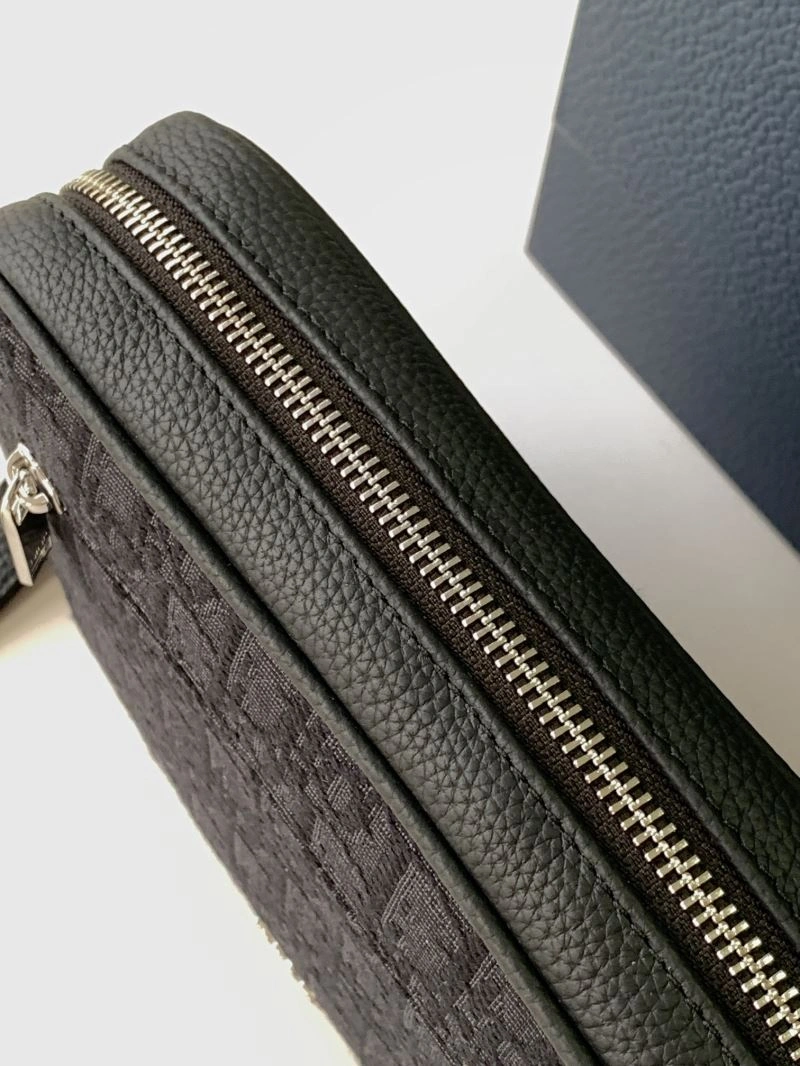 Reasonably priced Christian Dior Cosmetic Bags