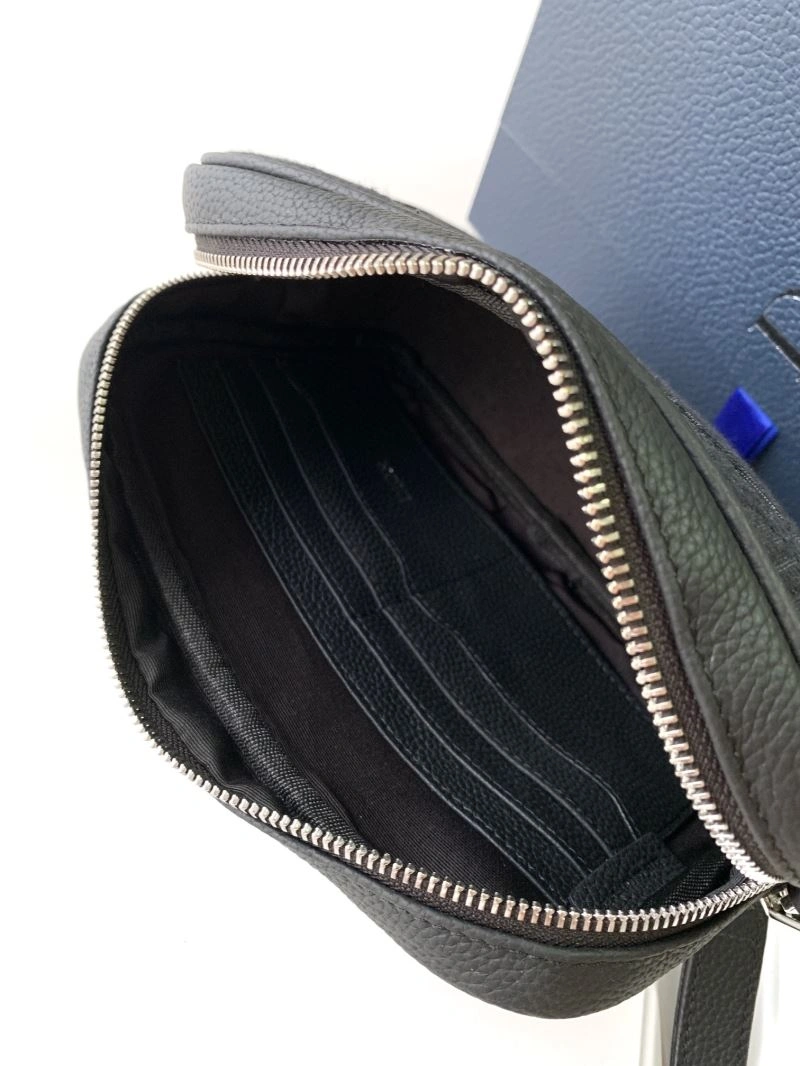 Reasonably priced Christian Dior Cosmetic Bags