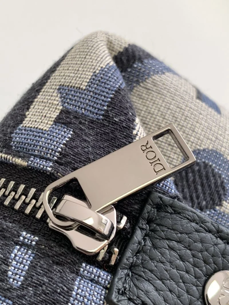 Reasonably priced Christian Dior Cosmetic Bags