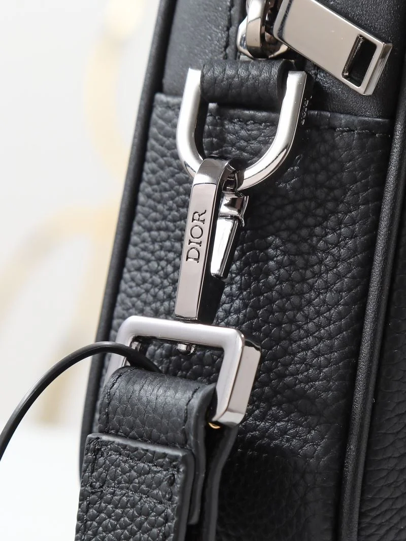 Low-cost Christian Dior Cosmetic Bags