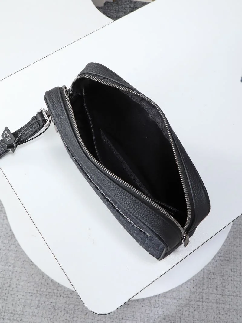 Low-cost Christian Dior Cosmetic Bags
