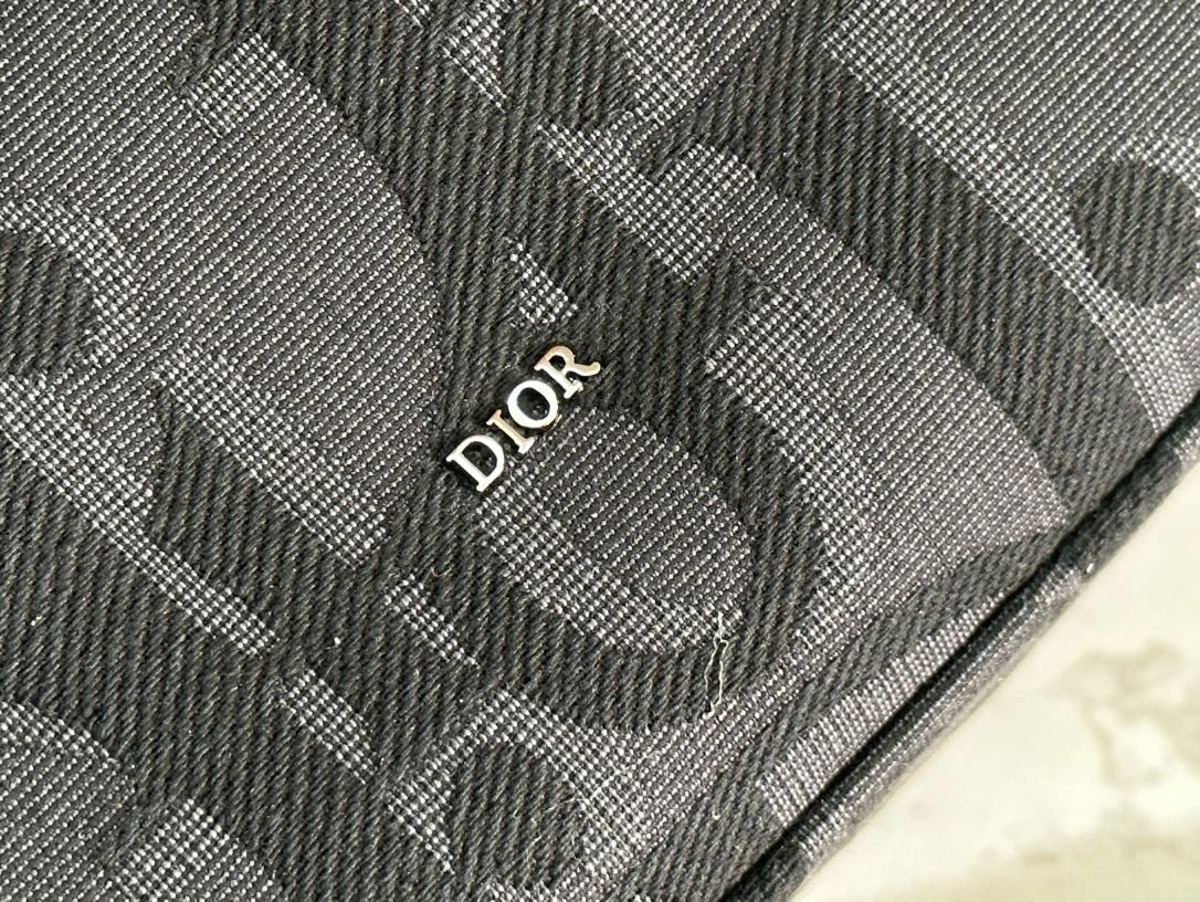 Budget-friendly Christian Dior Cosmetic Bags