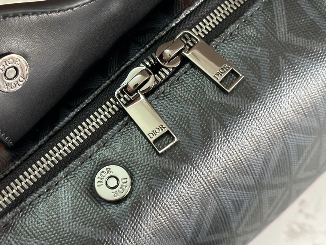 High accuracy Christian Dior Cosmetic Bags