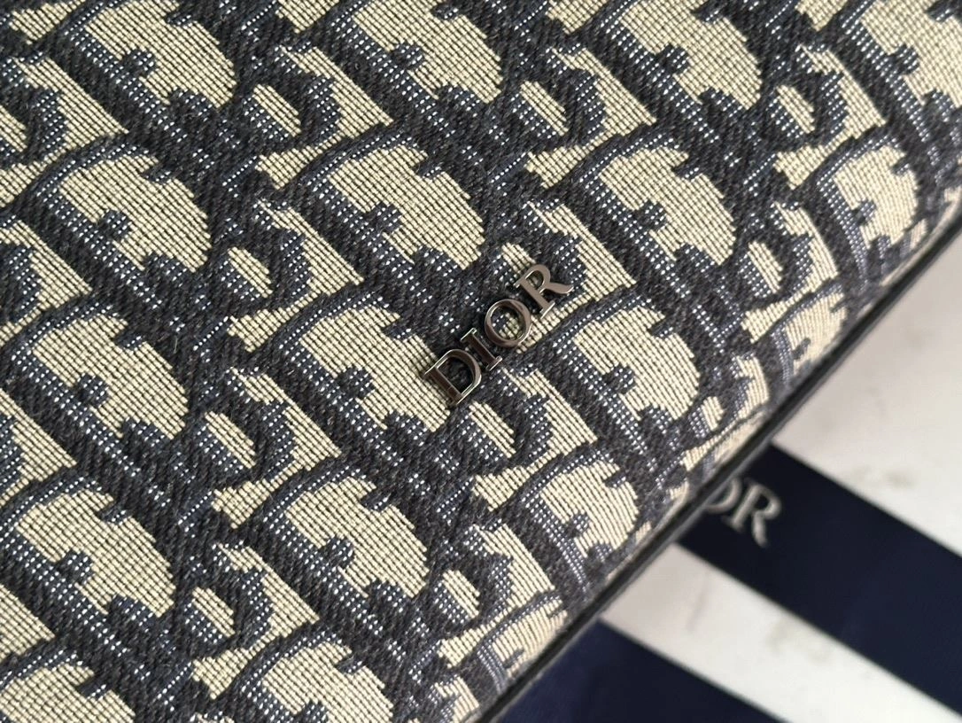 Economical Christian Dior Cosmetic Bags