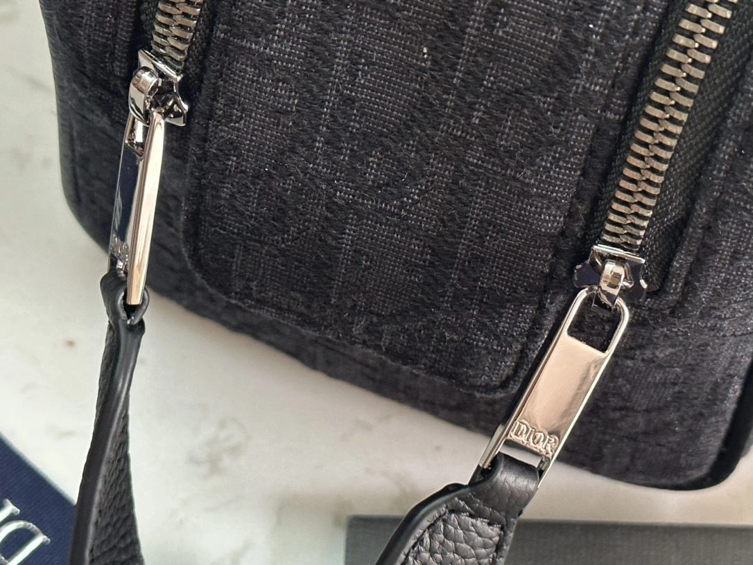 Mirror quality Christian Dior Cosmetic Bags