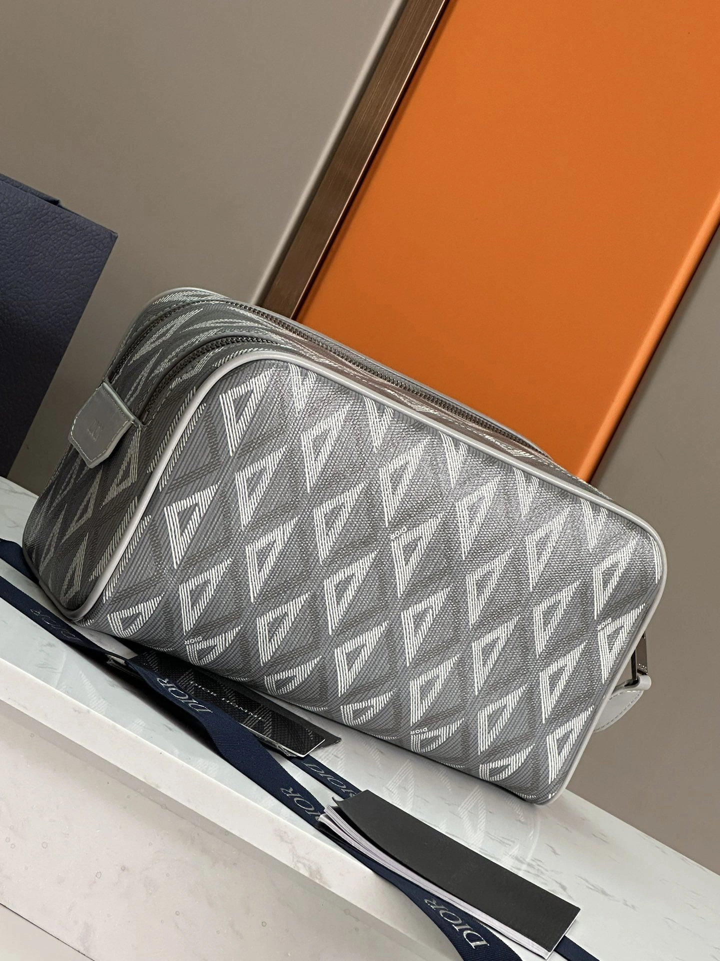 Top mirror Christian Dior Cosmetic Bags