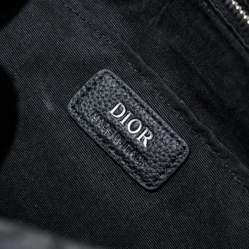 Reasonably priced Christian Dior Cosmetic Bags