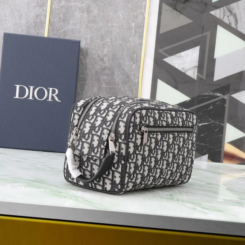 Low-cost Christian Dior Cosmetic Bags