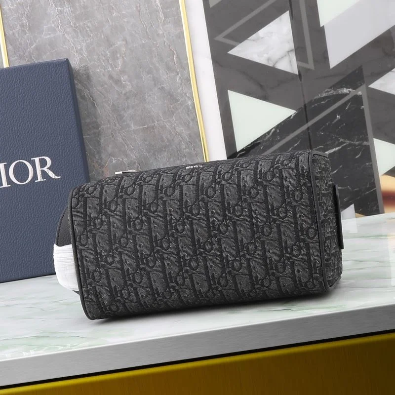 Top match Christian Dior Cosmetic Bags
