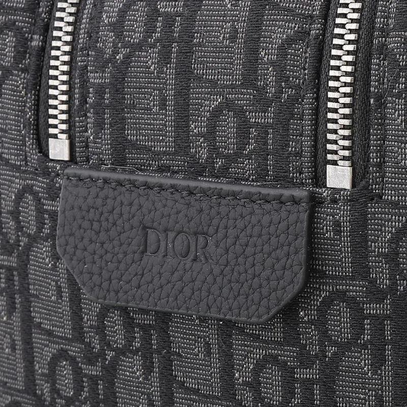 Top match Christian Dior Cosmetic Bags