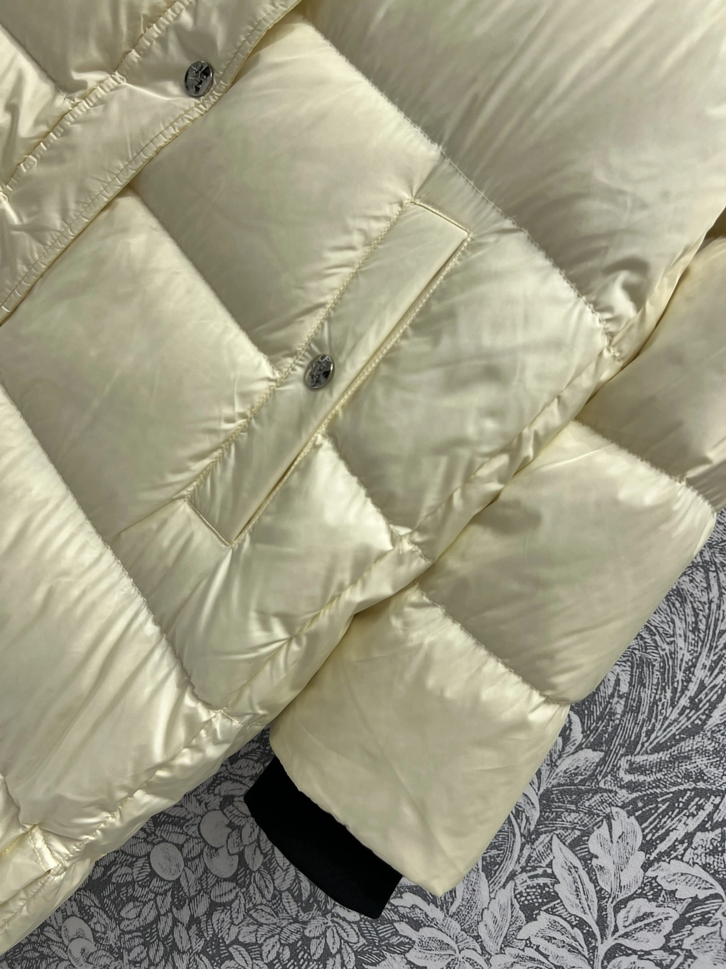Top mirror Christian Dior Down Jackets