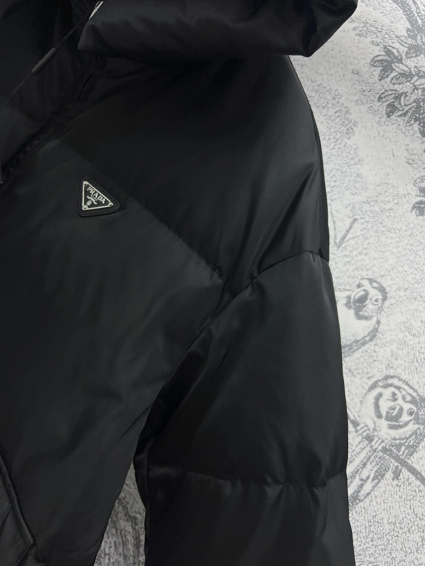 Top mirror Christian Dior Down Jackets