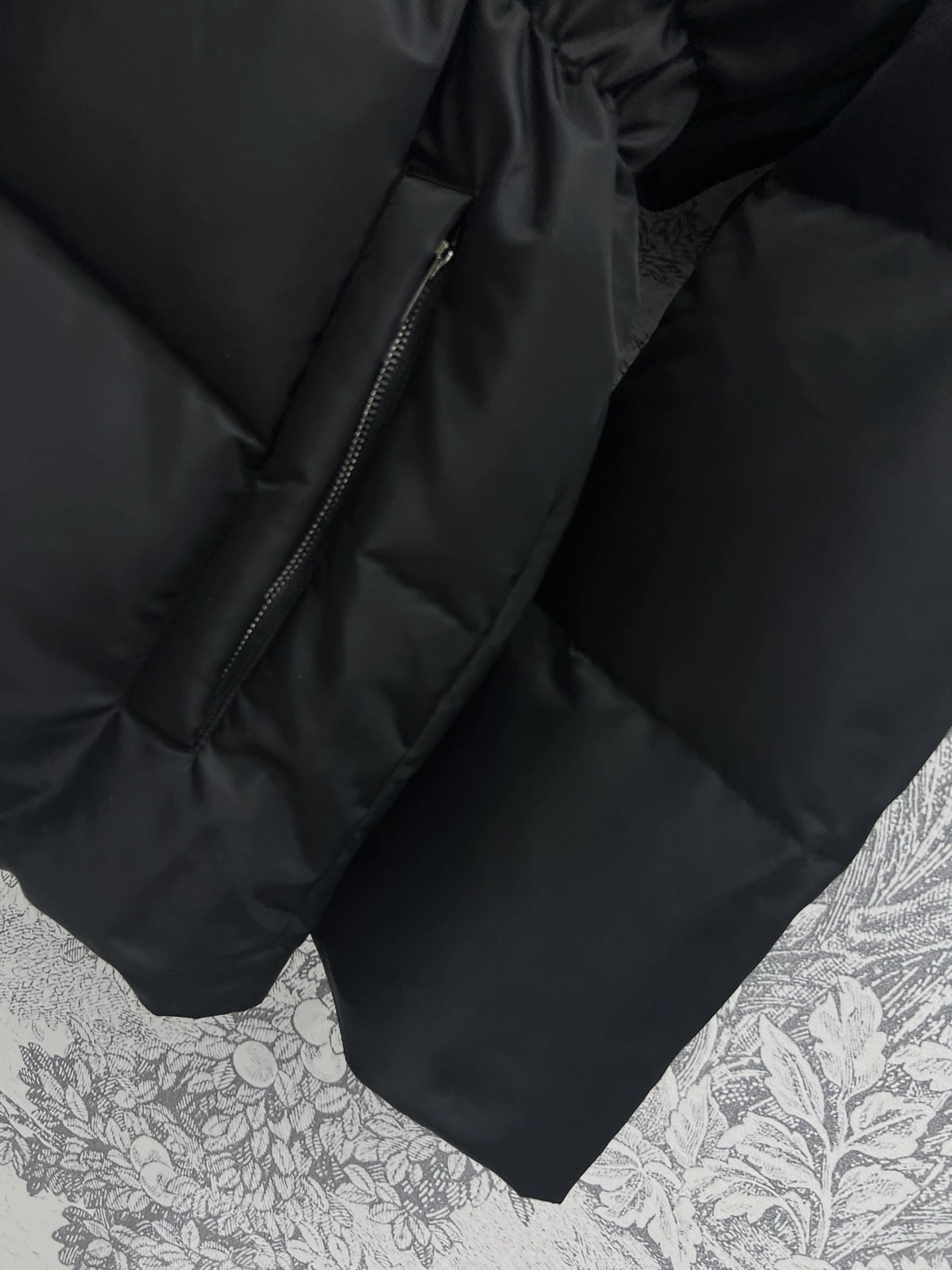 Top mirror Christian Dior Down Jackets