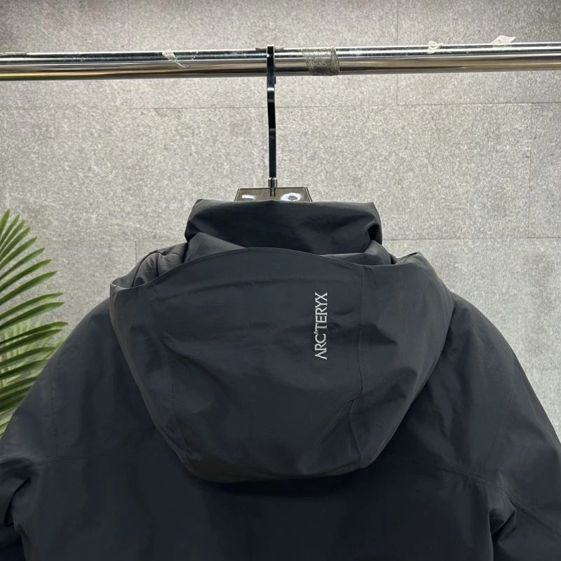 Bargain Christian Dior Down Jackets