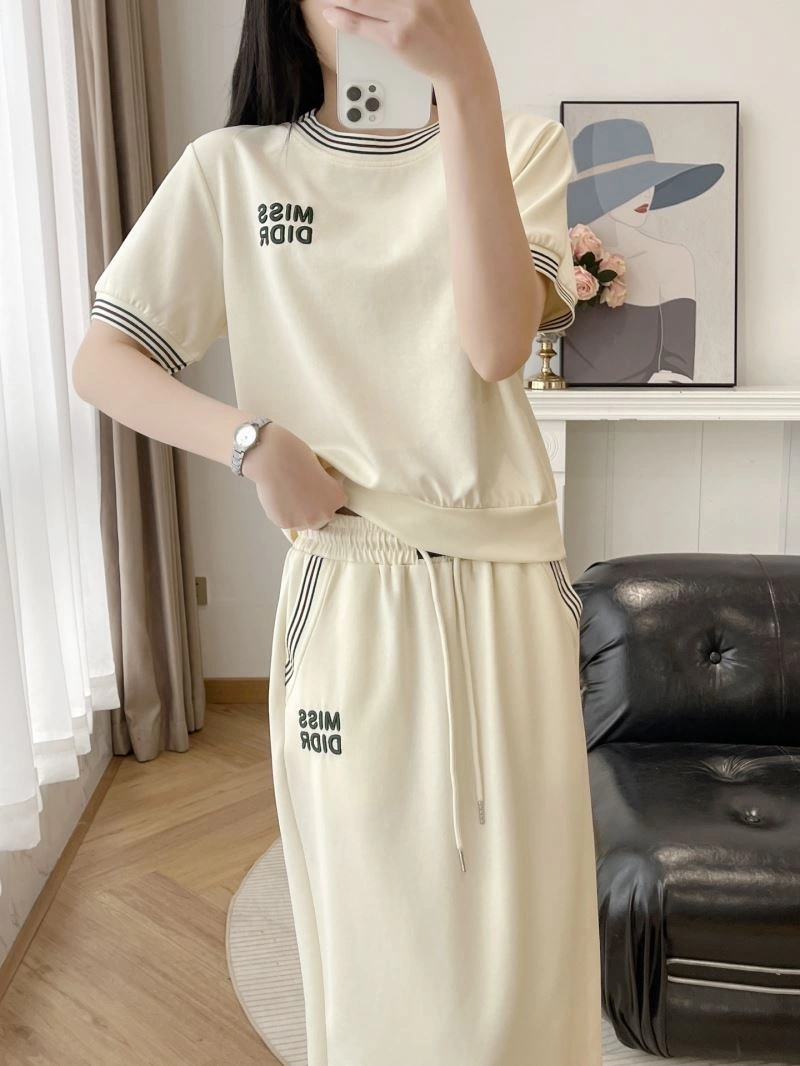 Top match Christian Dior Dress Suits