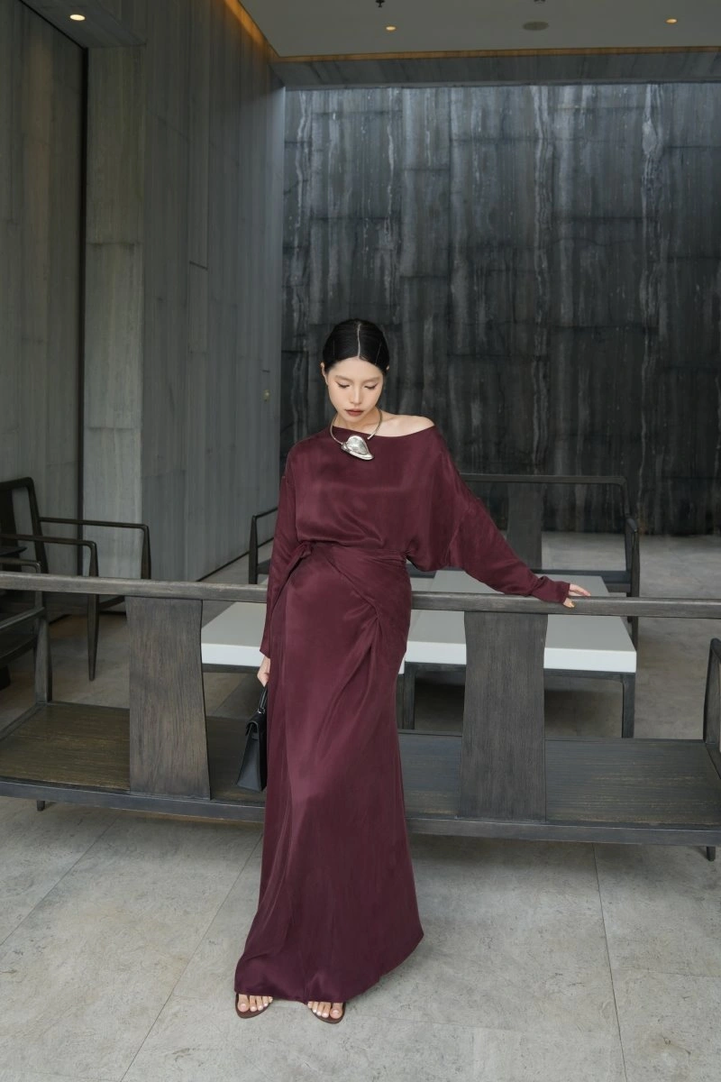 Legit Christian Dior Dress Suits