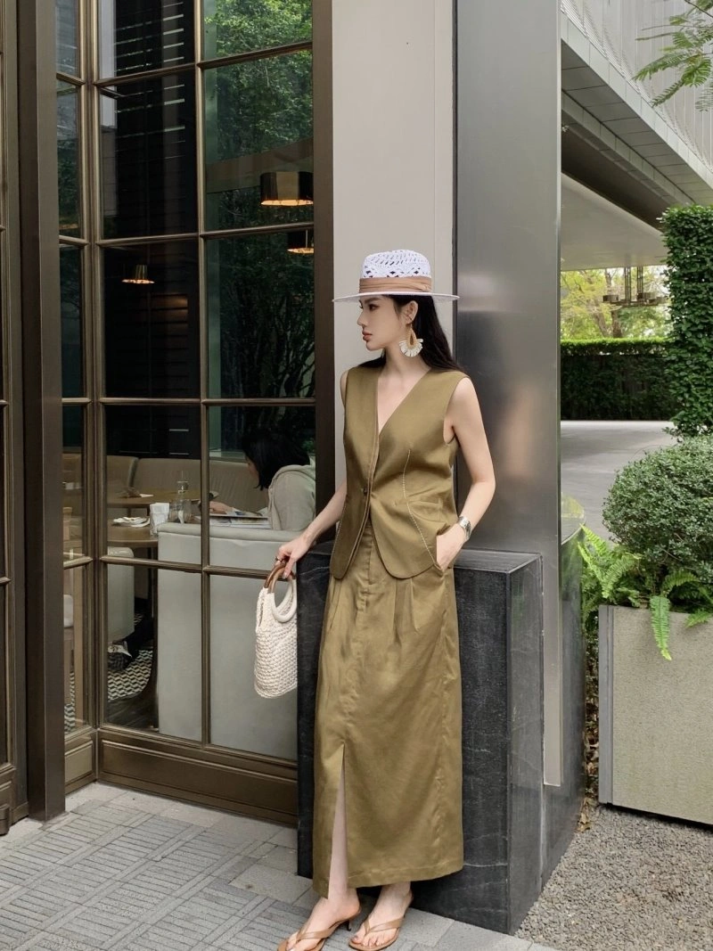 Value-priced Christian Dior Dress Suits