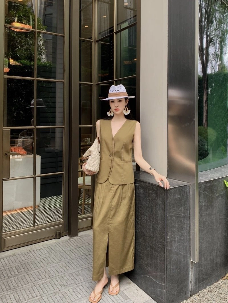 Value-priced Christian Dior Dress Suits