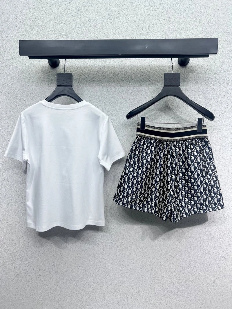 Top mirror Christian Dior Dress Suits
