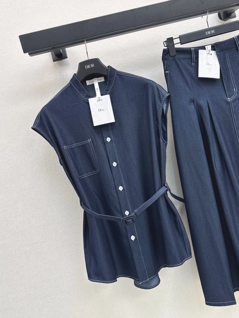Reasonably priced Christian Dior Dress Suits