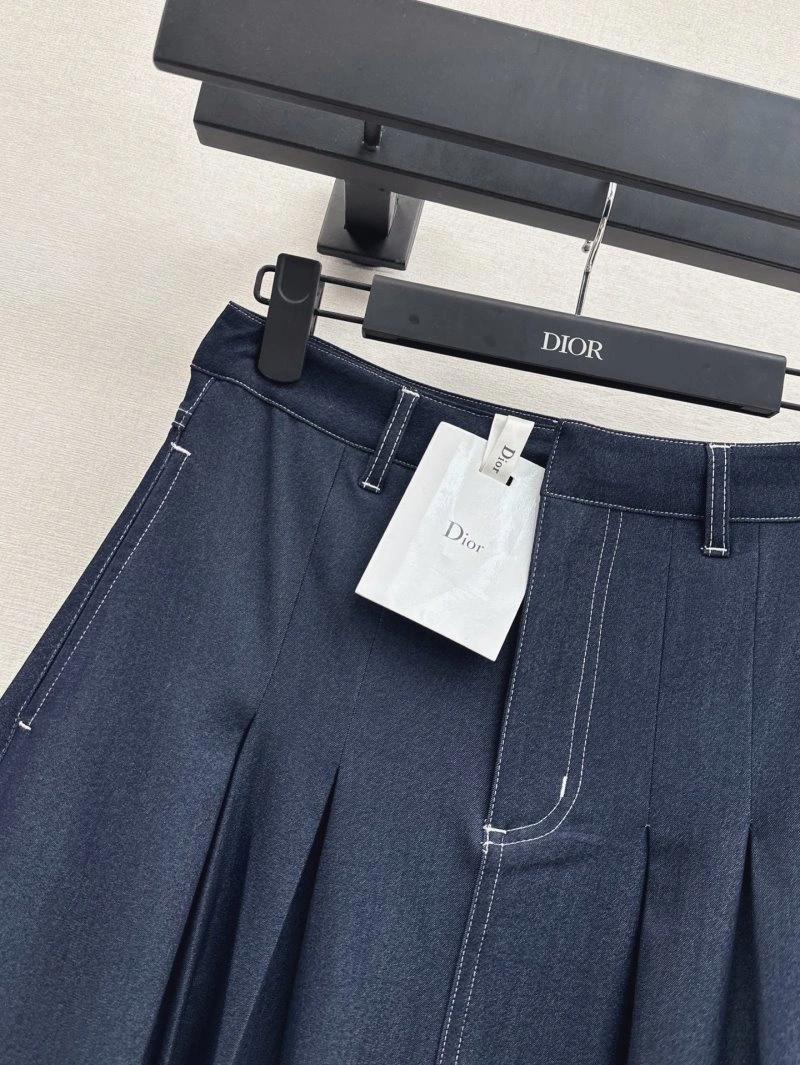 Top mirror Christian Dior Dress Suits