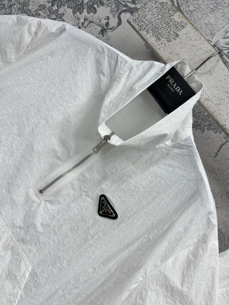 Low-cost Christian Dior Dress Suits