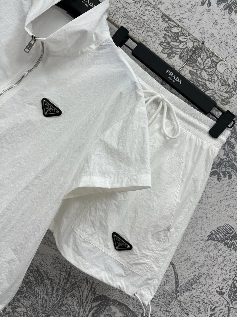 Low-cost Christian Dior Dress Suits