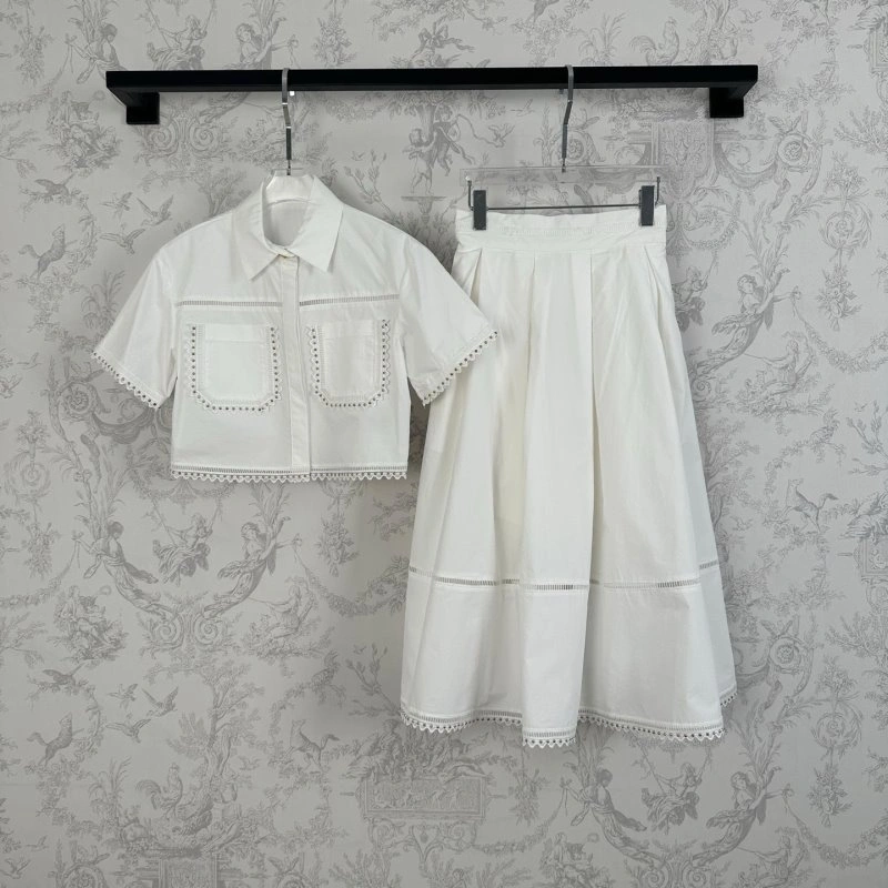 High fidelity Christian Dior Dress Suits