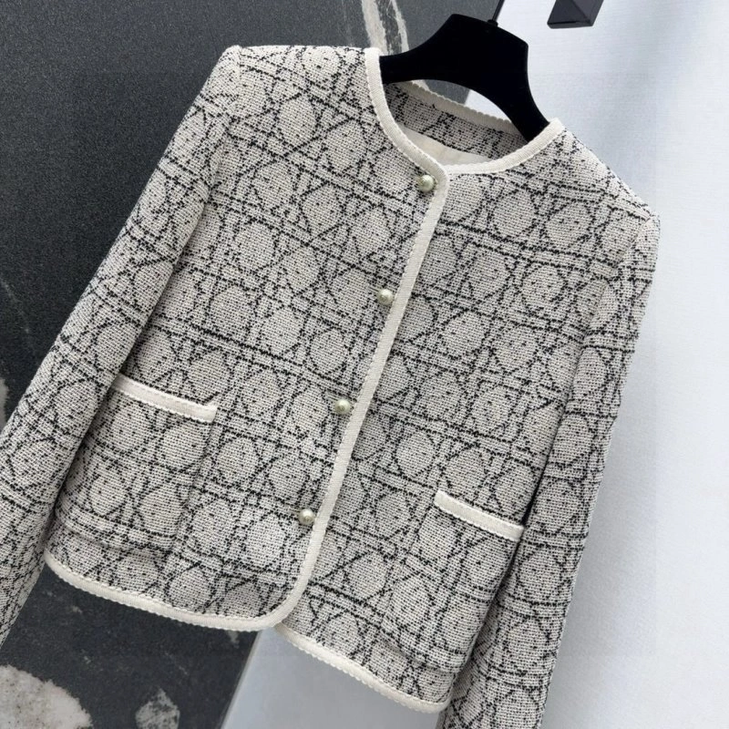 Low-cost Christian Dior Dress Suits