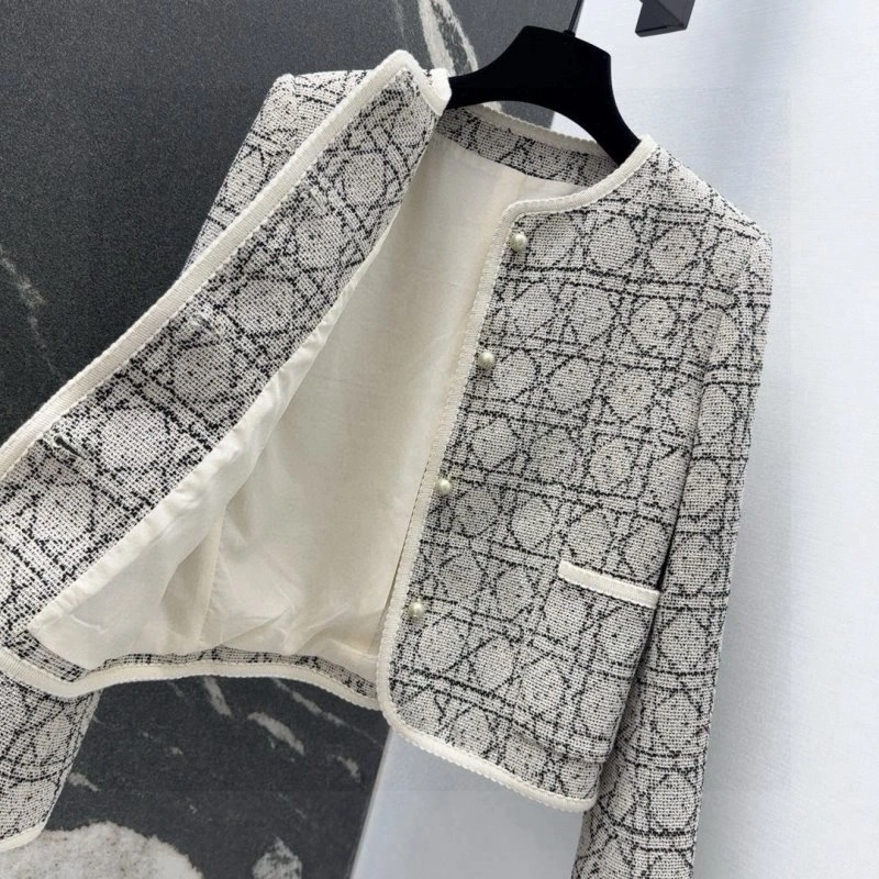 Low-cost Christian Dior Dress Suits