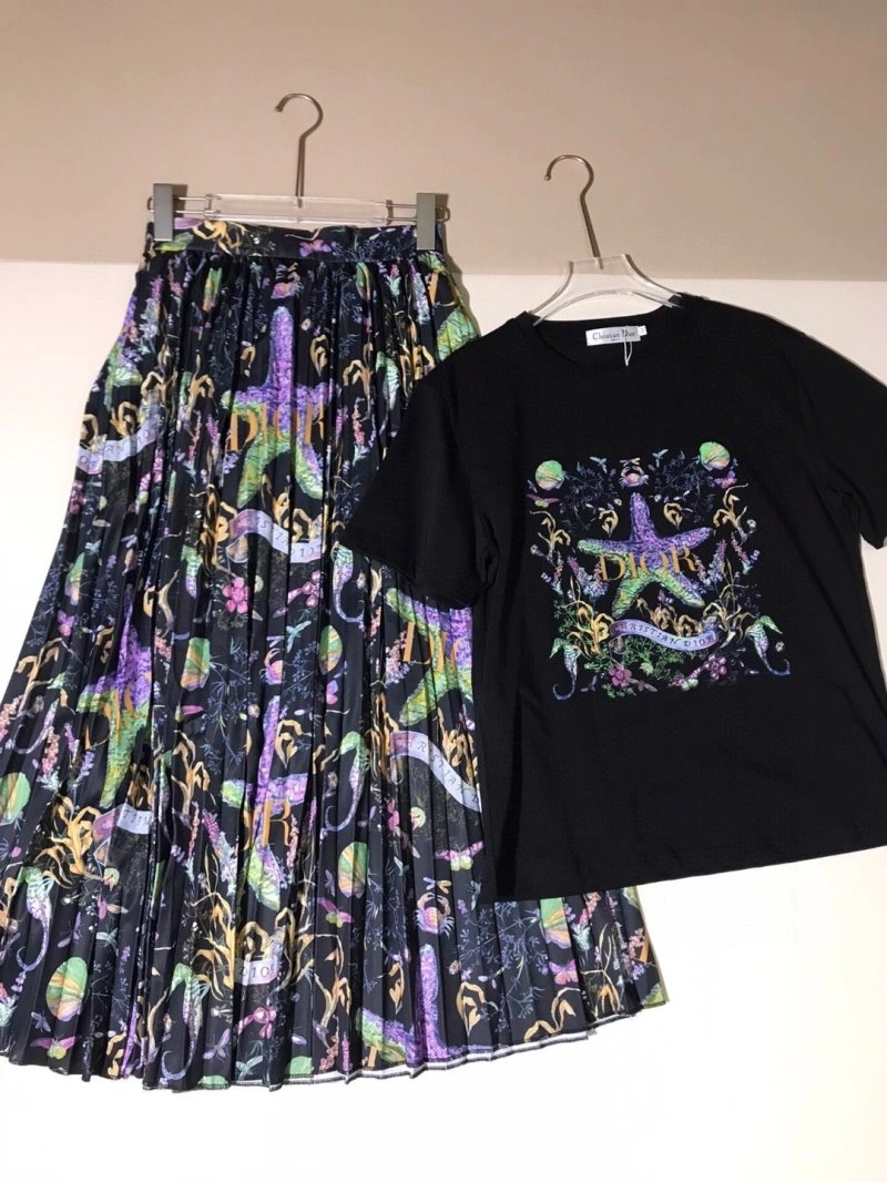 Top match Christian Dior Dress Suits
