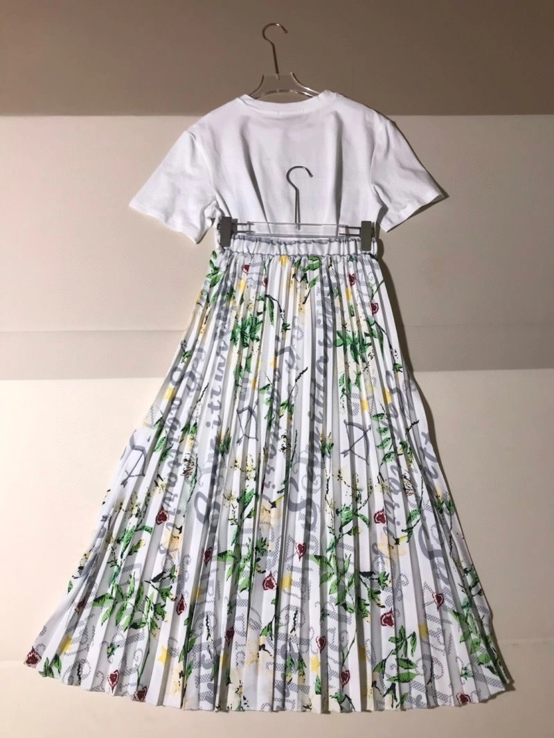 Accurate model Christian Dior Dress Suits